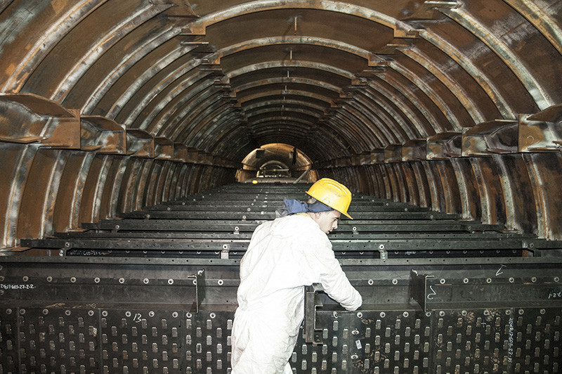 Manufacturing an 87 meters column in record time - Walter Tosto S.p.a.