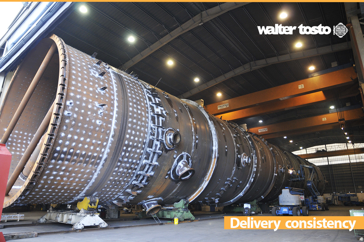A record-breaking column for plant in Dubai - Walter Tosto S.p.a.